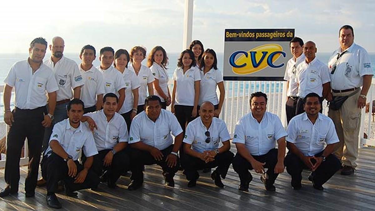 CVC em Cancún: ônibus próprios e mais guias