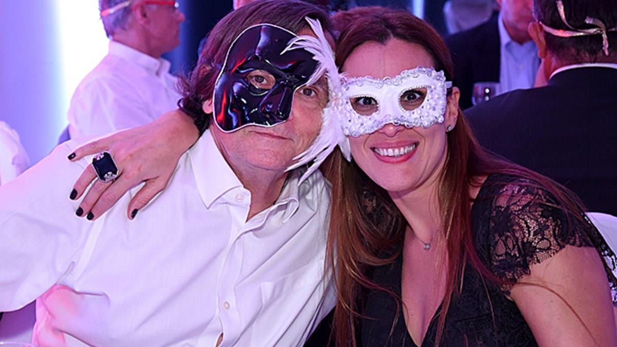 Veja fotos do Baile de Máscaras no Encontros à Francesa